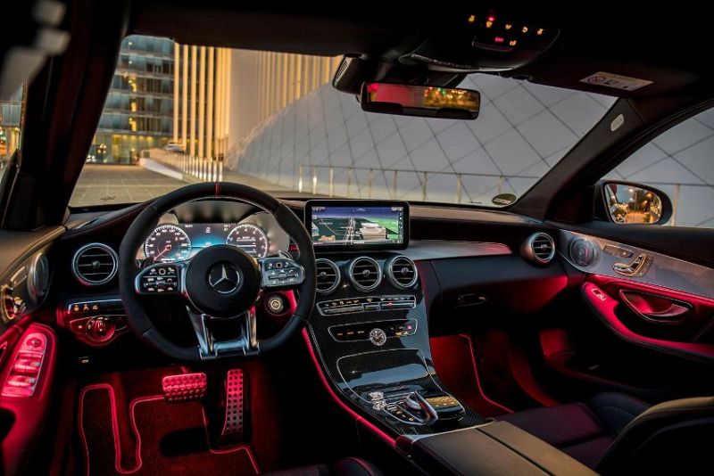 StriveME - مرسيدس c63 2021 تعرف على مواصفاتها واسعارها في السعودية